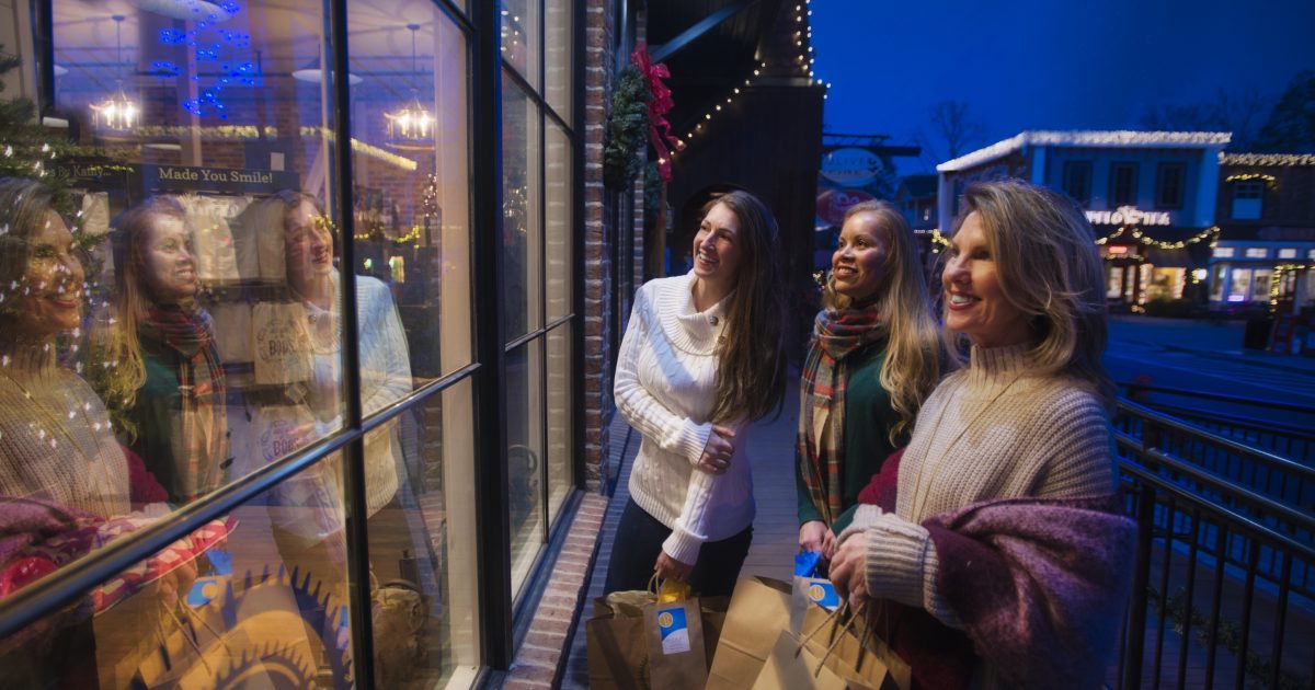 Blue Ridge, Georgia: Combine a Mountain Getaway with Unique Shopping ...